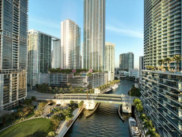 Luxury apartment complex for rent in Miami, United States