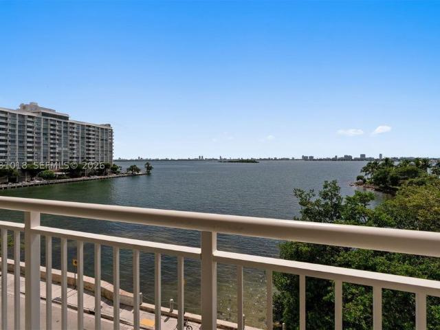 Luxury apartment complex for rent in Miami, United States