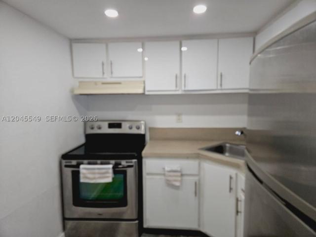 Luxury apartment complex for rent in Miami, United States