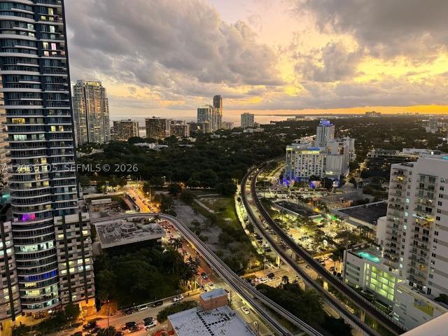 Luxury apartment complex for rent in Miami, United States