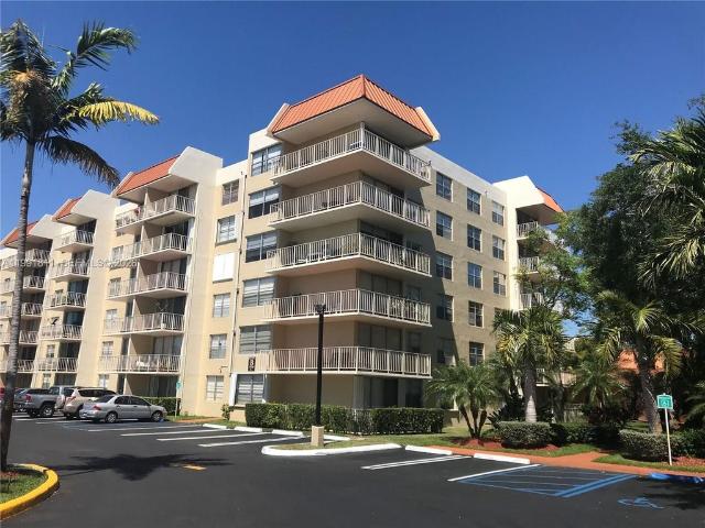 Luxury apartment complex for rent in Miami, United States