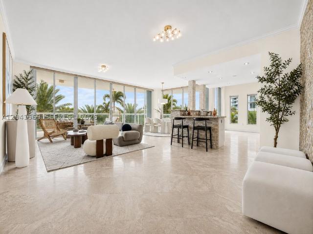 Luxury apartment complex for rent in Miami, United States