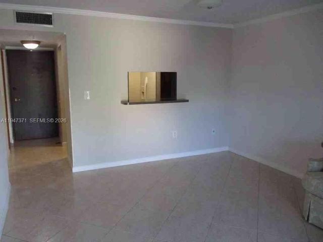 Luxury apartment complex for rent in Miami, United States