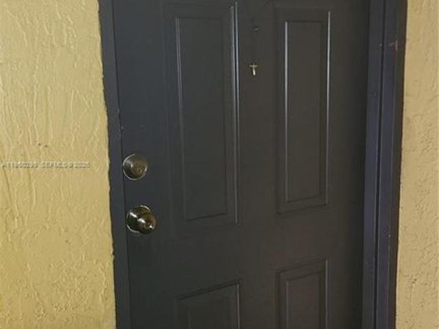 Luxury apartment complex for rent in Miami, United States