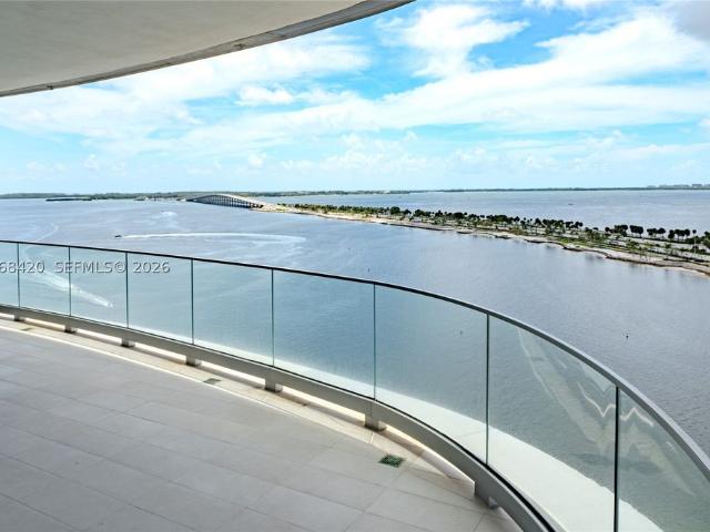 Luxury apartment complex for rent in Miami, United States