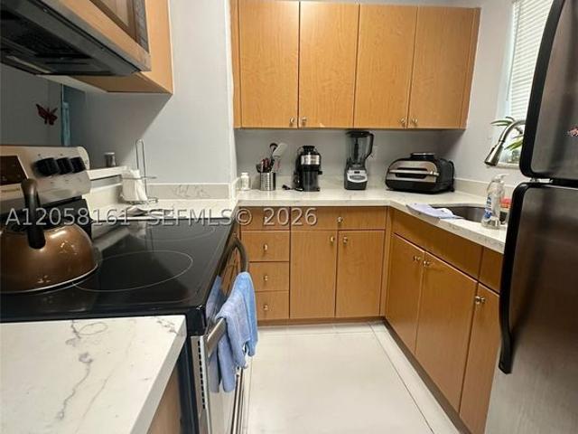Luxury apartment complex for rent in Miami, United States