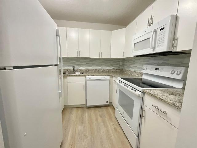 Luxury apartment complex for rent in Miami, United States