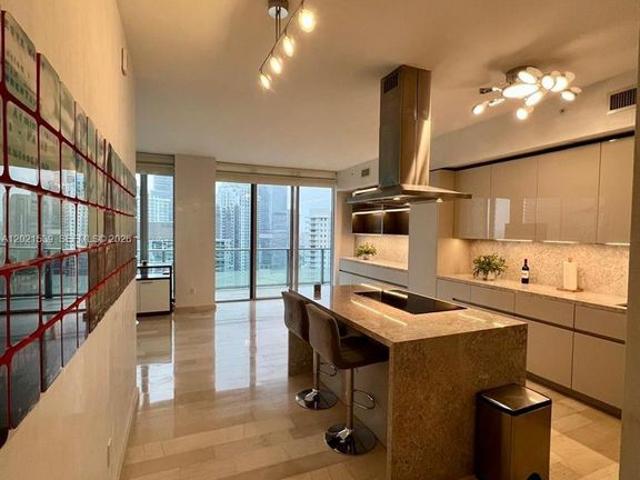 Luxury apartment complex for rent in Miami, United States