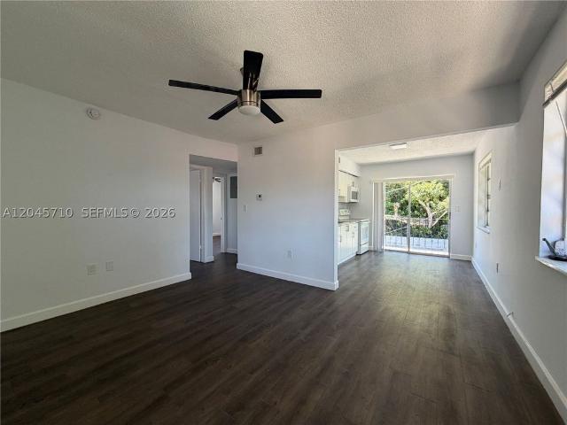 Luxury apartment complex for rent in Miami, United States