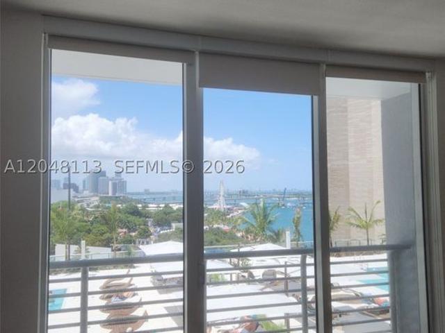 Luxury apartment complex for rent in Miami, United States