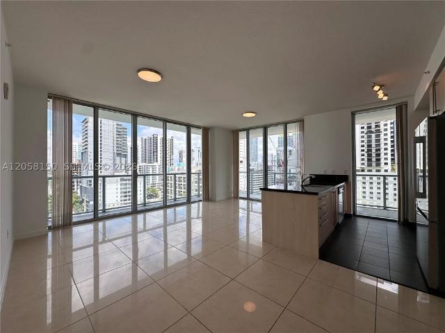 Luxury apartment complex for rent in Miami, United States