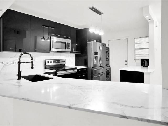 Luxury apartment complex for rent in Miami, United States