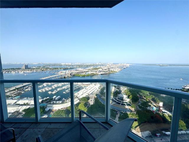 Luxury apartment complex for rent in Miami, United States