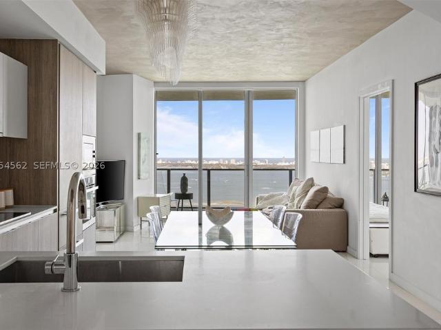 Luxury apartment complex for rent in Miami, United States