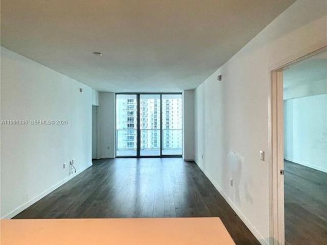 Luxury apartment complex for rent in Miami, United States