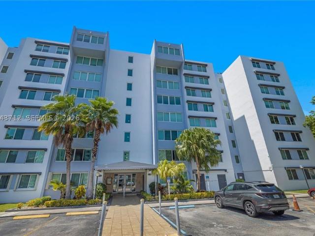 Luxury apartment complex for rent in Miami, United States