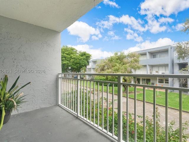 Luxury apartment complex for rent in Miami, United States