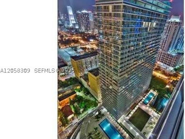 Luxury apartment complex for rent in Miami, United States