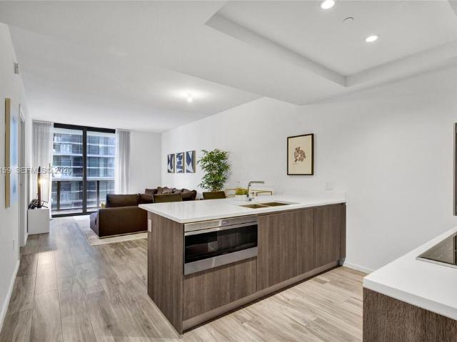 Luxury apartment complex for rent in Miami, United States