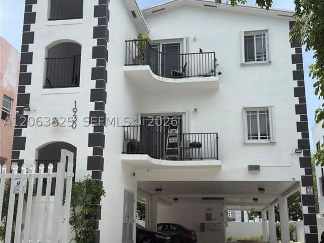 Luxury apartment complex for rent in Miami, United States