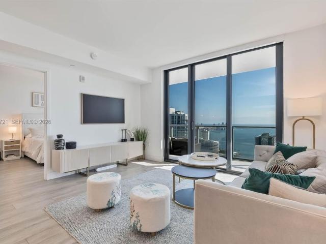 Luxury apartment complex for rent in Miami, United States