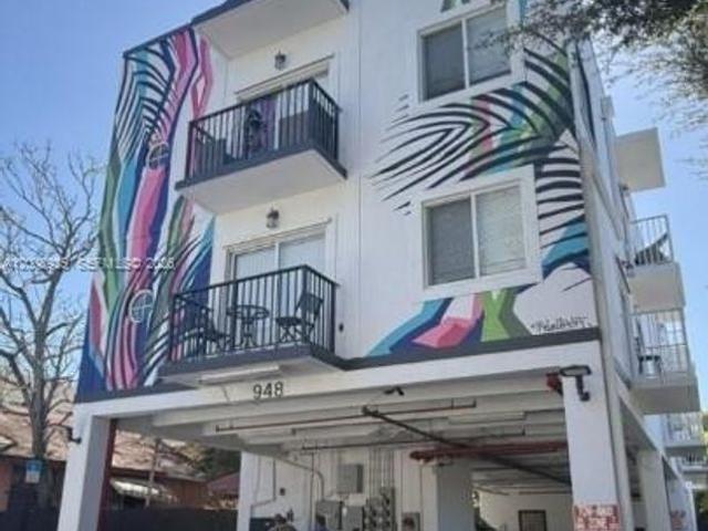 Luxury apartment complex for rent in Miami, United States