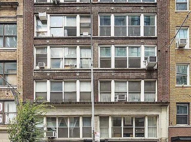 Luxury apartment complex for rent in Midtown Manhattan, Manhattan, New York