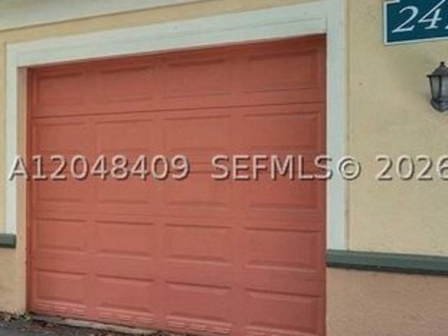 Luxury apartment complex for rent in Miramar, United States