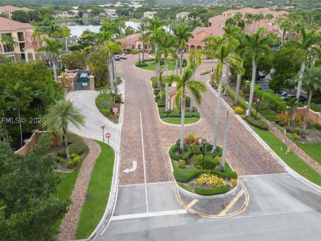Luxury apartment complex for rent in Miramar, United States