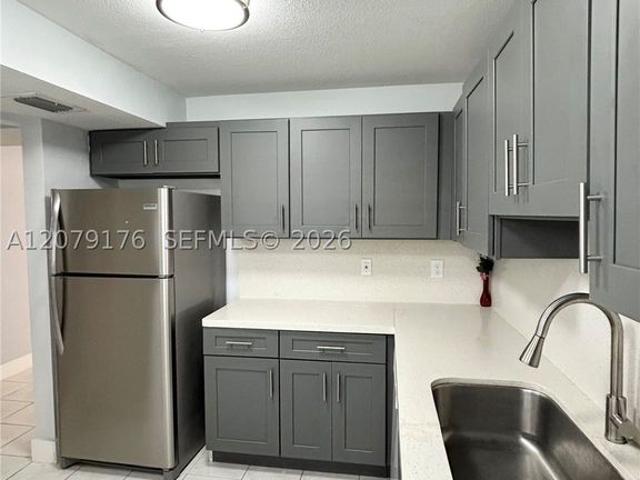 Luxury apartment complex for rent in Miramar, United States