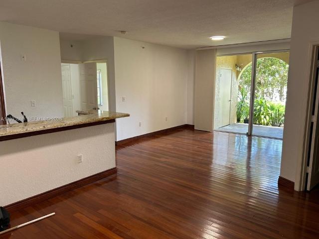 Luxury apartment complex for rent in Miramar, United States