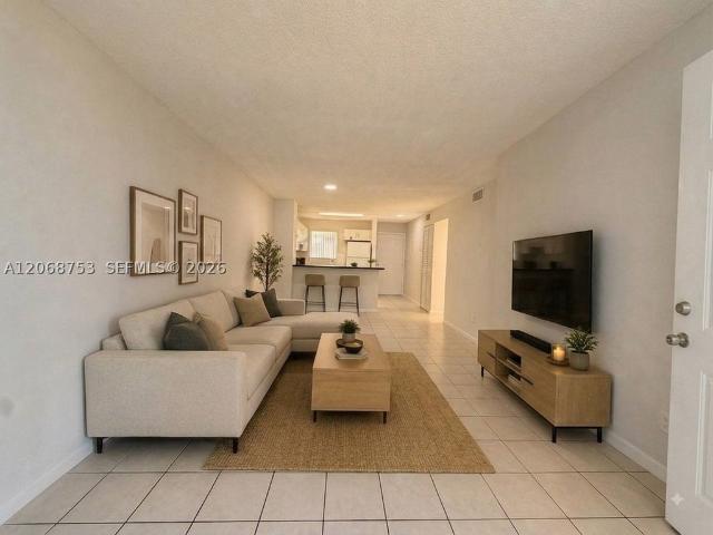 Luxury apartment complex for rent in Miramar, Florida