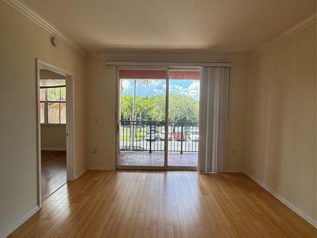 Luxury apartment complex for rent in Miramar, Florida