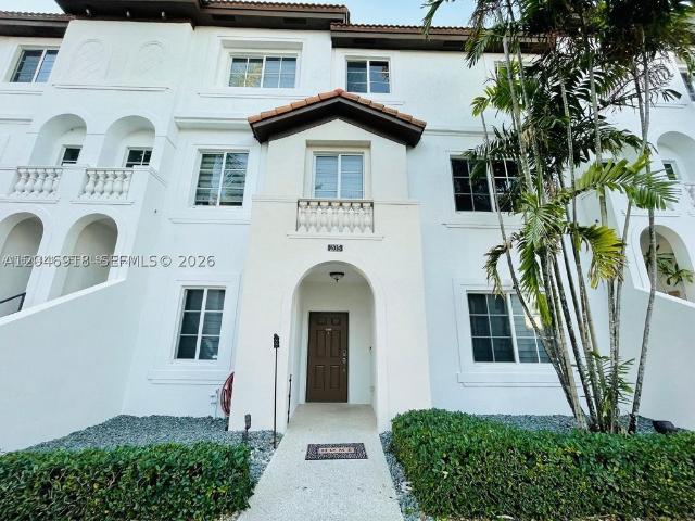 Luxury apartment complex for rent in Miramar, Florida