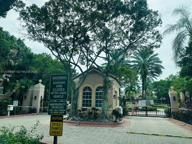 Luxury apartment complex for rent in Miramar, Florida