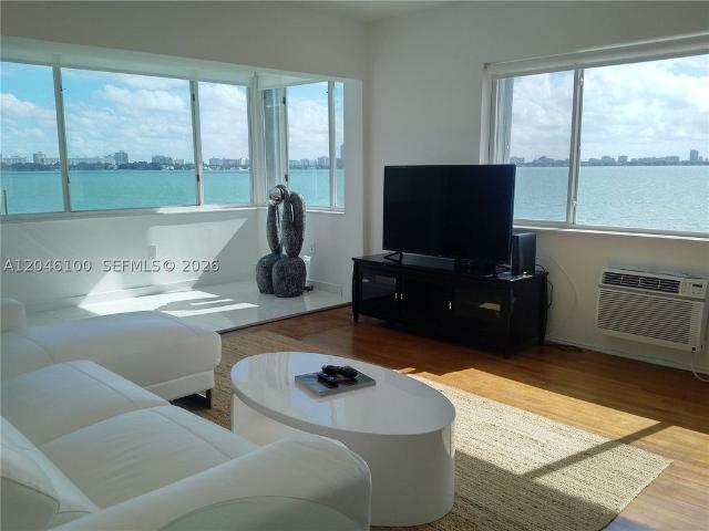 Luxury apartment complex for rent in North Bay Village, Florida