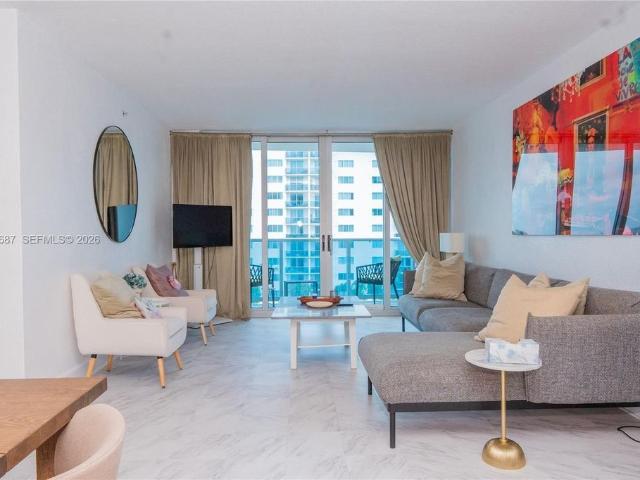 Luxury apartment complex for rent in North Bay Village, Florida