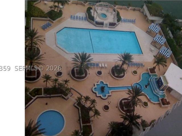 Luxury apartment complex for rent in North Bay Village, Florida