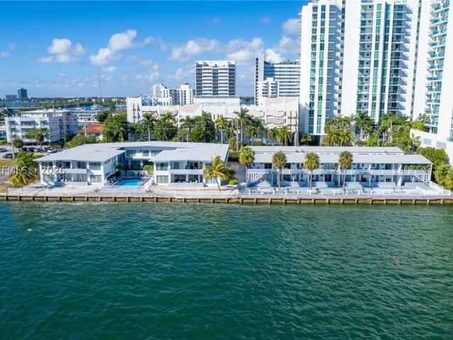 Luxury apartment complex for rent in North Bay Village, United States