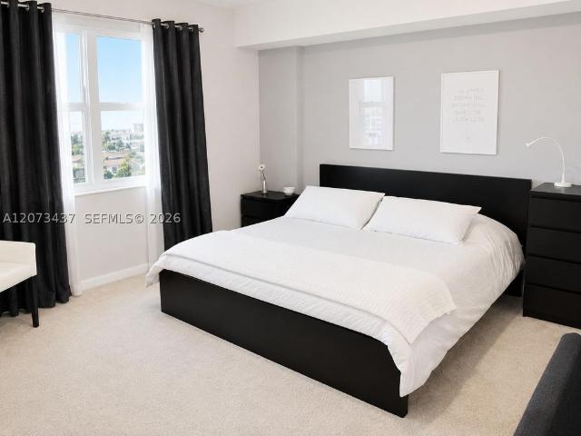 Luxury apartment complex for rent in North Bay Village, United States