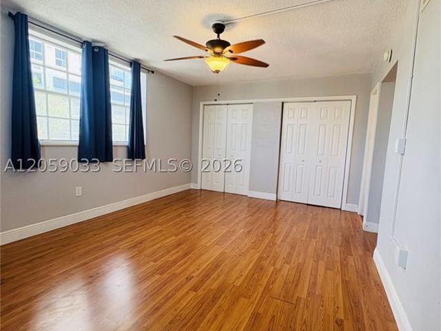 Luxury apartment complex for rent in North Bay Village, United States