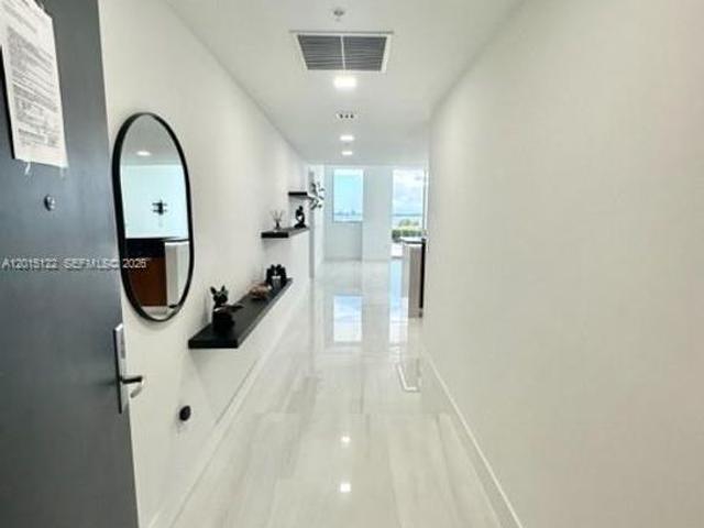 Luxury apartment complex for rent in North Bay Village, United States