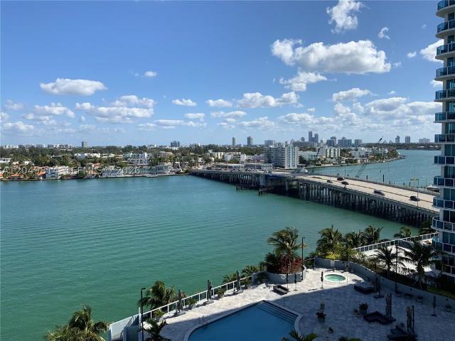 Luxury apartment complex for rent in North Bay Village, United States