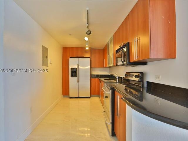 Luxury apartment complex for rent in North Bay Village, United States