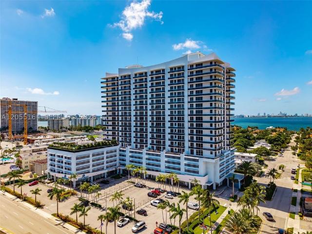 Luxury apartment complex for rent in North Bay Village, United States
