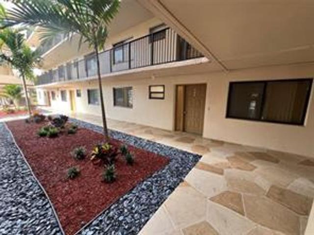 Luxury apartment complex for rent in North Lauderdale, United States