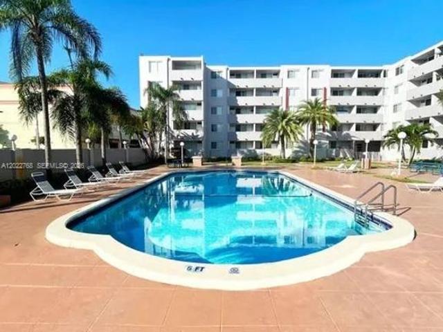 Luxury apartment complex for rent in North Miami Beach, Florida