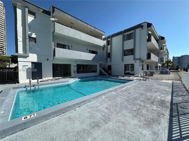 Luxury apartment complex for rent in North Miami Beach, Florida