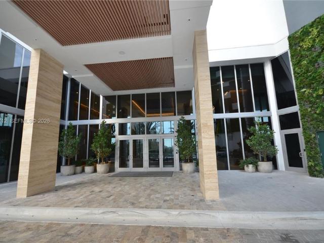 Luxury apartment complex for rent in North Miami Beach, Florida