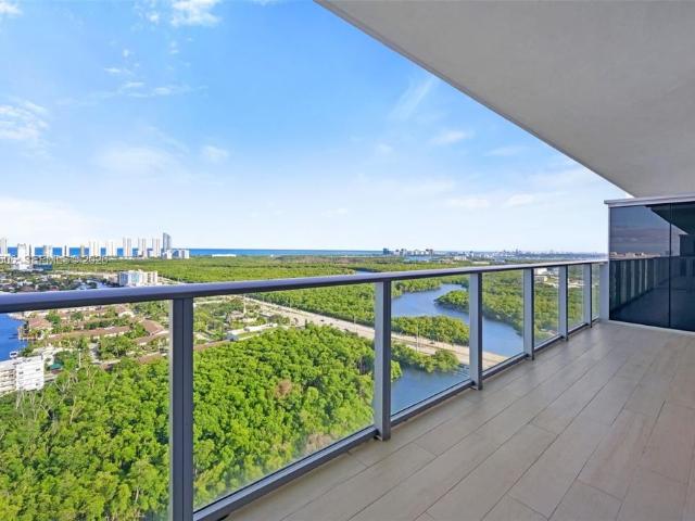 Luxury apartment complex for rent in North Miami Beach, Florida